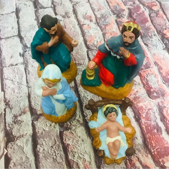 Holiday | Vintage Atlantic Mold Hand Painted Ceramic 19 Piece Nativity ...